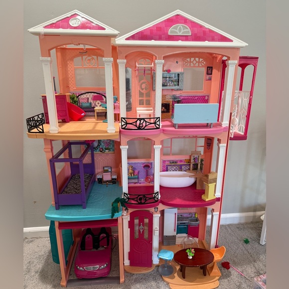 Barbie Dreamhouse With Garage